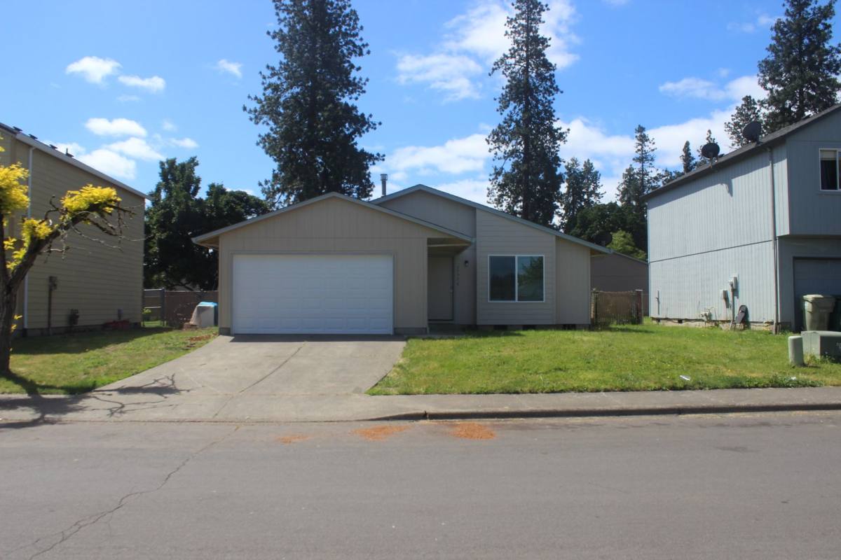 17776 SW Lawton St, Beaverton, OR 97003 - House For Rent