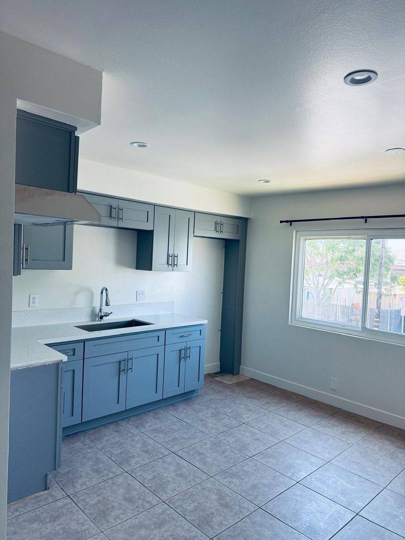 9301 Washburn Rd, Downey, CA 90242 - Apartment For Rent | RentalSource