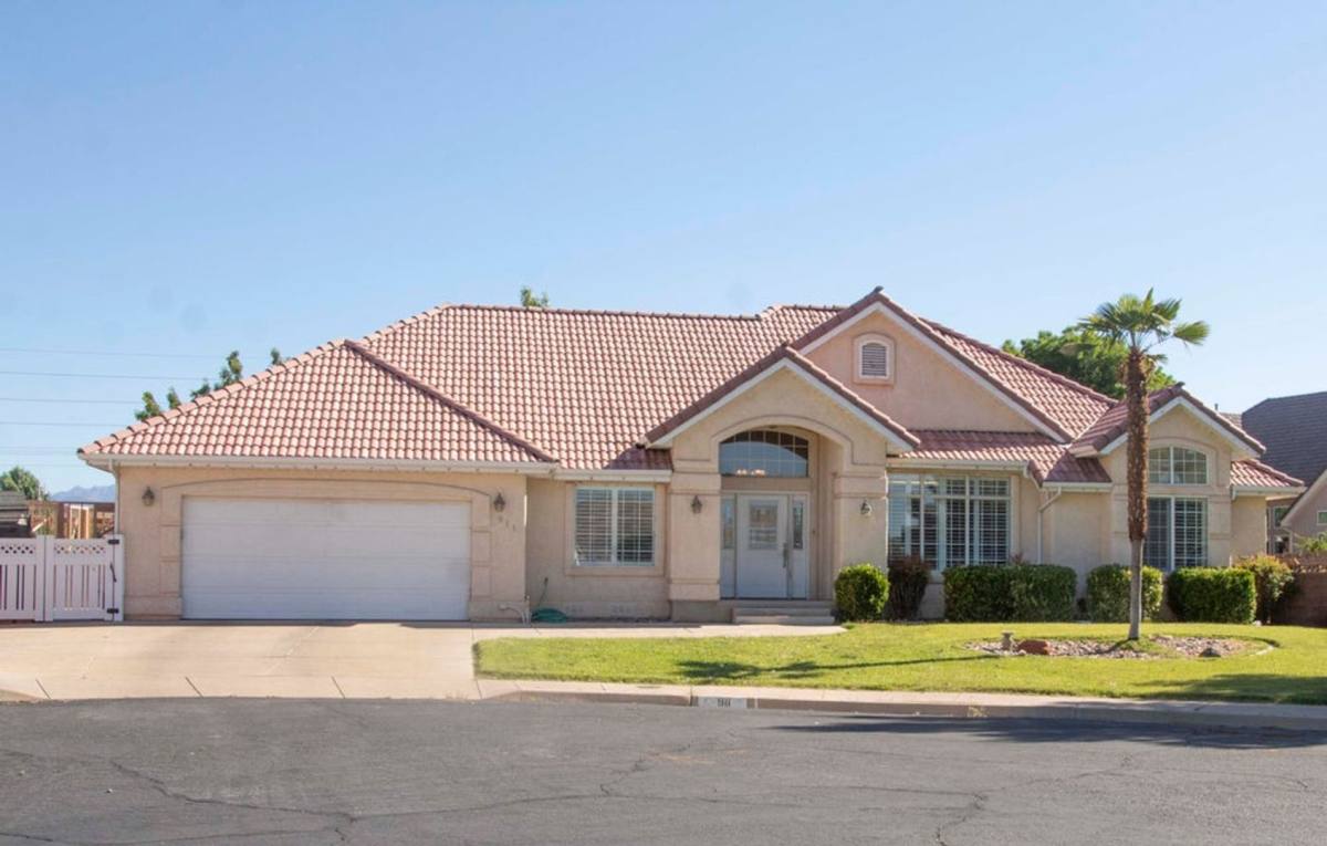 911 S 800 E Circle, Saint George, UT 84790 - House For Rent | RentalSource