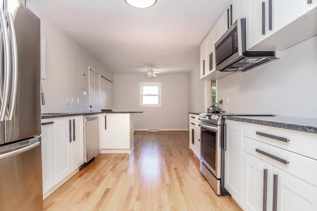 Battery Heights - 1109 E Martin St, Raleigh, NC 27610 - House For Rent