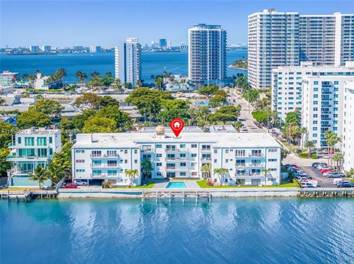 1880 S Treasure Dr, Miami Beach, FL 33141 (#81955439) | RentalSource