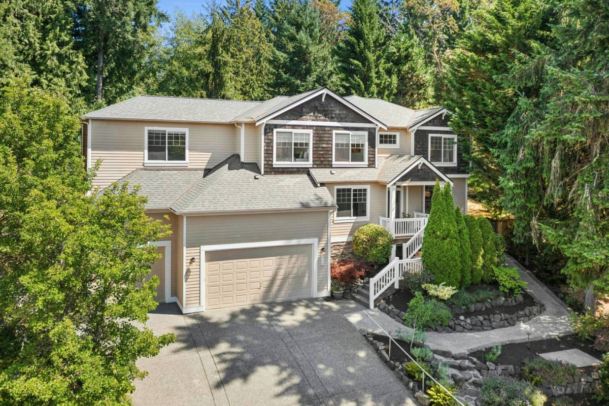 9440 NE Blue Wave Court, Bainbridge Island, WA 98110 (#82132775)