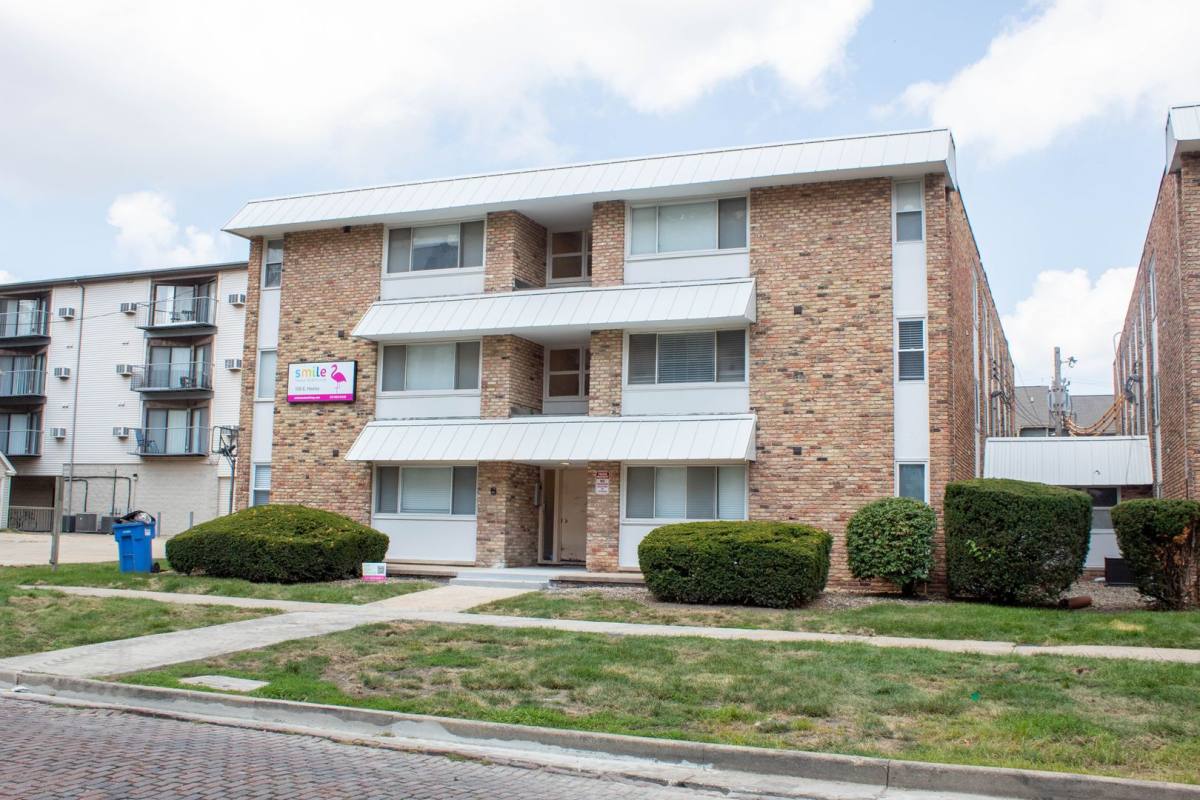 106 E Healey St in Champaign, IL | 1 Bed 1 Bath 540 sqft Apartment for ...