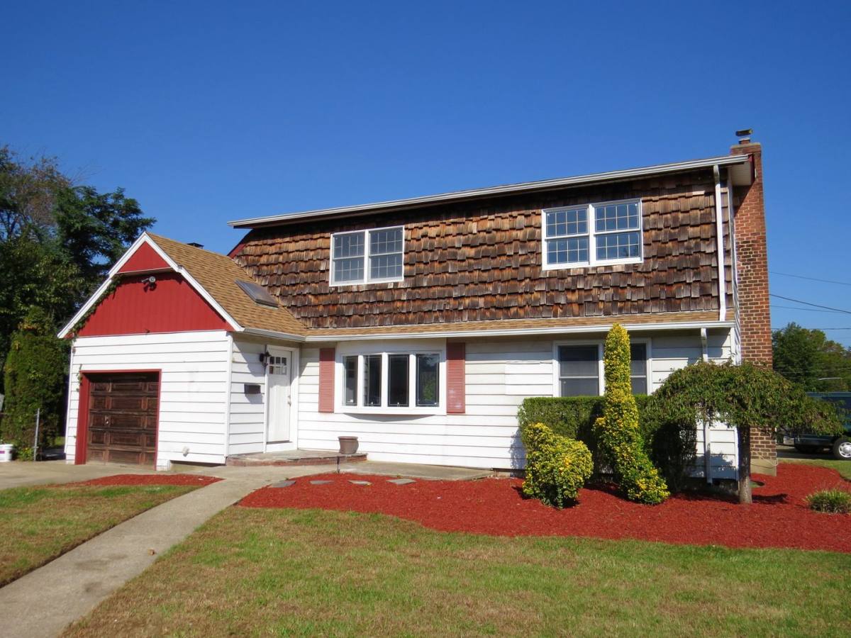 909 Warner Rd, Valley Stream, NY 11580 (#82247550) | RentalSource