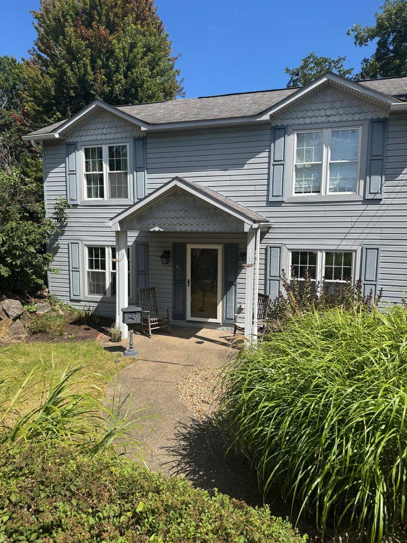 461 Carnegie Dr, Pittsburgh, PA 15243 (#82278335) | RentalSource
