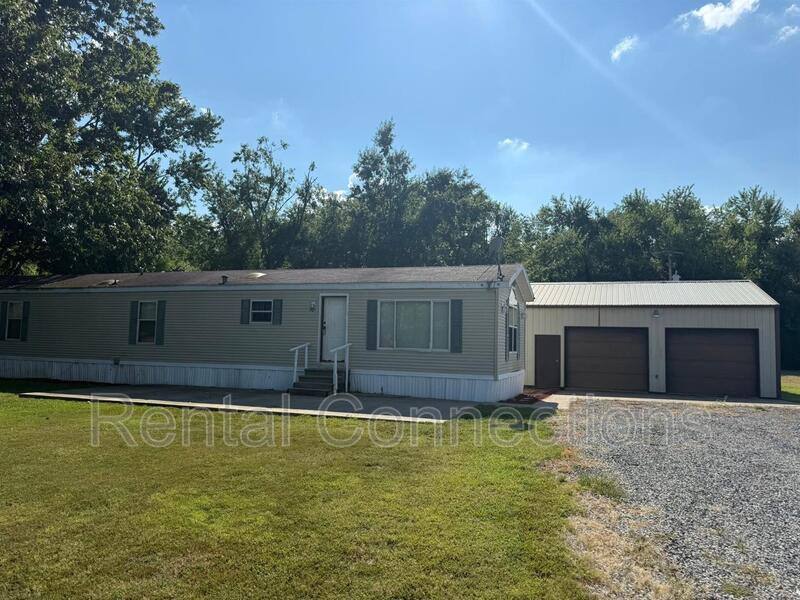 205 Crossroad School Rd, Eldorado, IL 62930 (#82406416) | RentalSource
