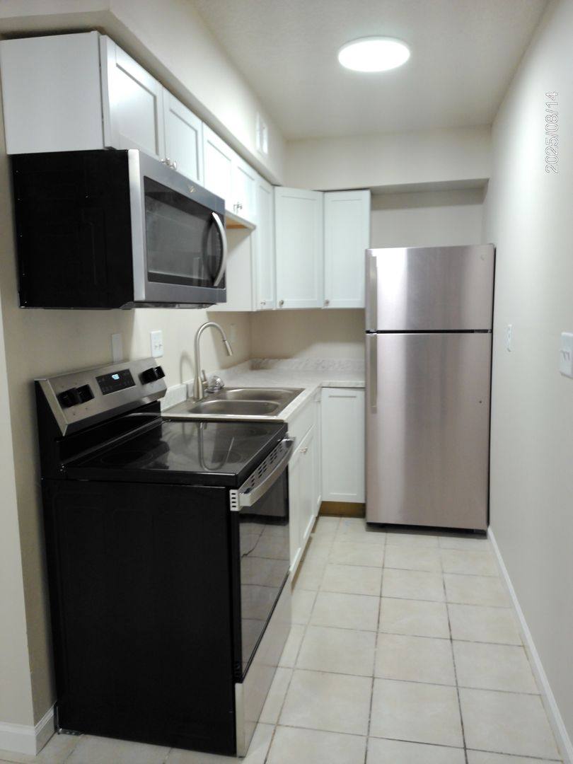 713 N 6th St, Columbia, MO 65201 | RentalSource