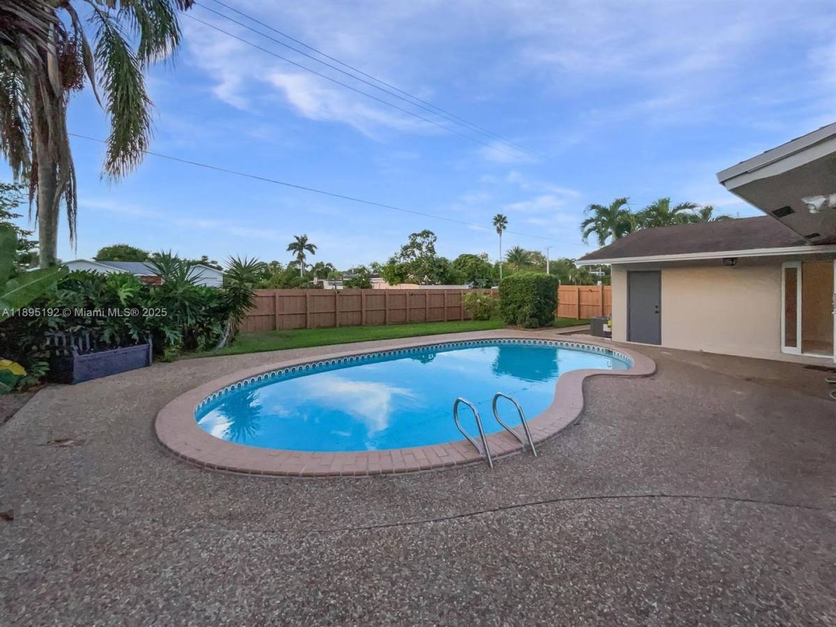 22226 SW 65th Terrace, Boca Raton, FL 33428 (#82414566) | RentalSource