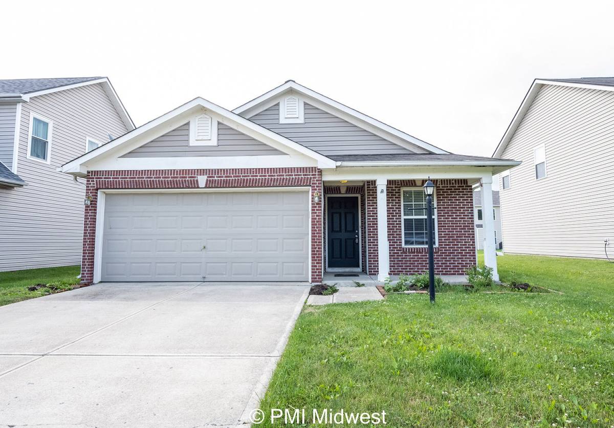 19496 Prairie Crossing Dr, Noblesville, IN 46062 - $1,899