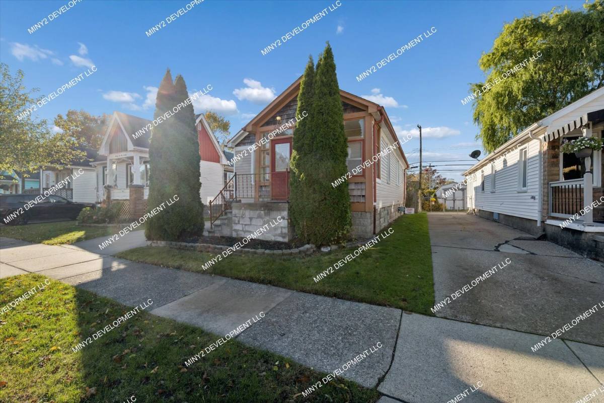 22618 Maxine St, Saint Clair Shores, MI 48080 | RentalSource