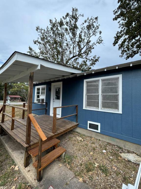 1527 Cranfield Rd, Mountain Home, AR 72653 - $950 | RentalSource