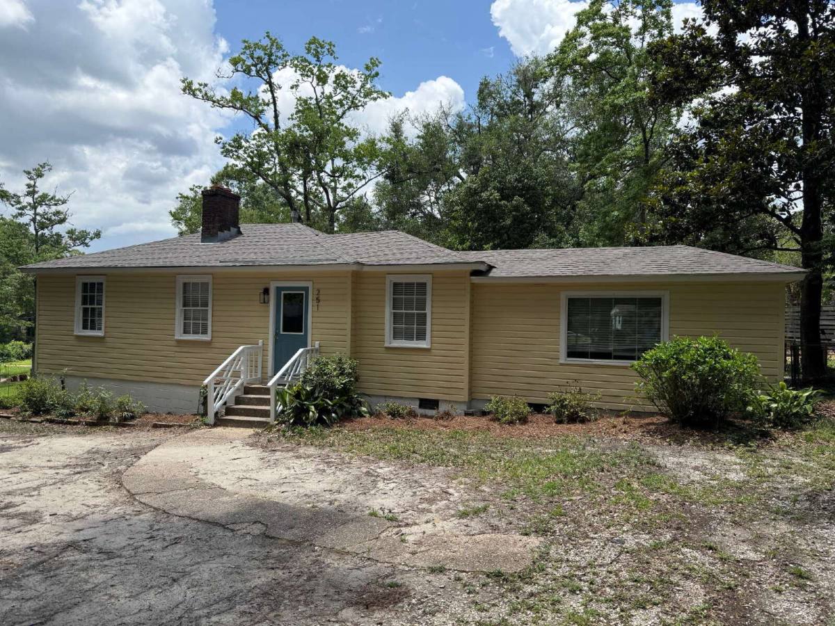 251 Azalea Circle W, Mobile, AL 36608 - $1,350 | RentalSource