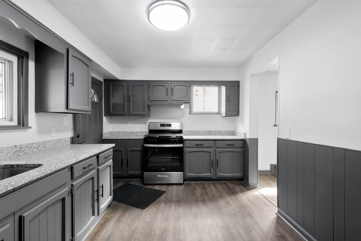 915 Woodward Ave, McKees Rocks, PA 15136 | RentalSource