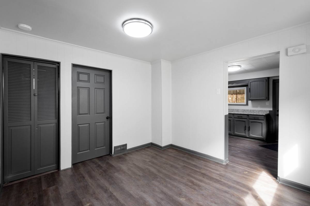 915 Woodward Ave, McKees Rocks, PA 15136 | RentalSource