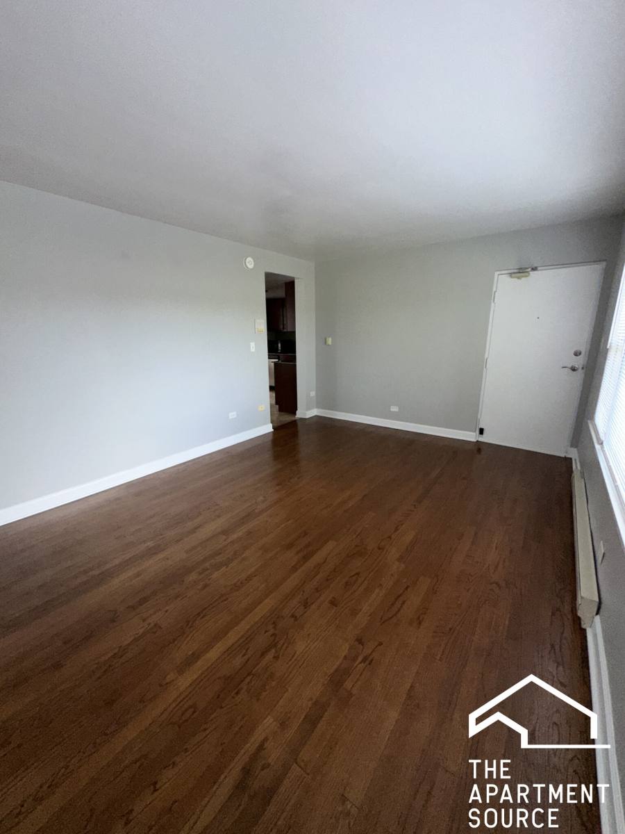 76265 N Milwaukee Ave #1A, Niles, IL 60714 | RentalSource