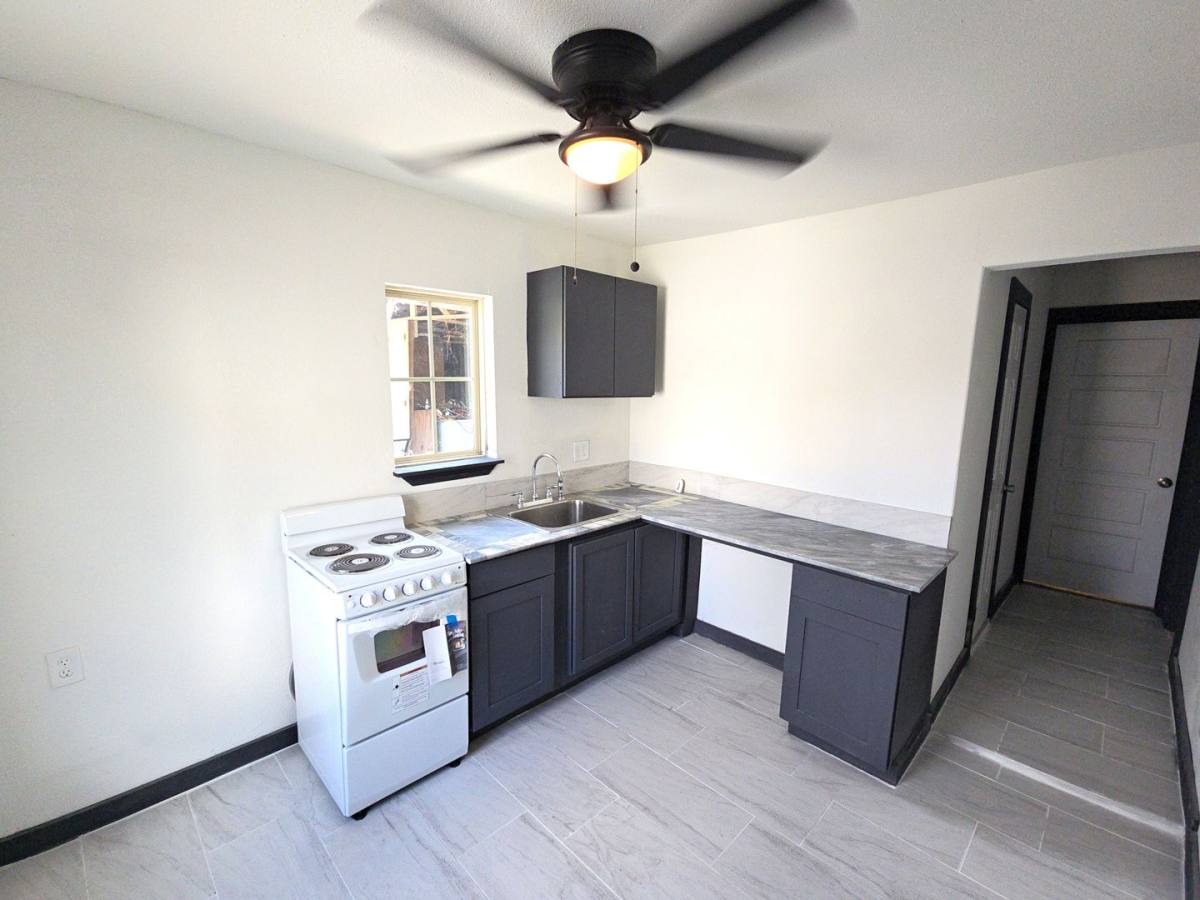 9010 Linda Vista Rd, Houston, TX 77078 - $775 | RentalSource