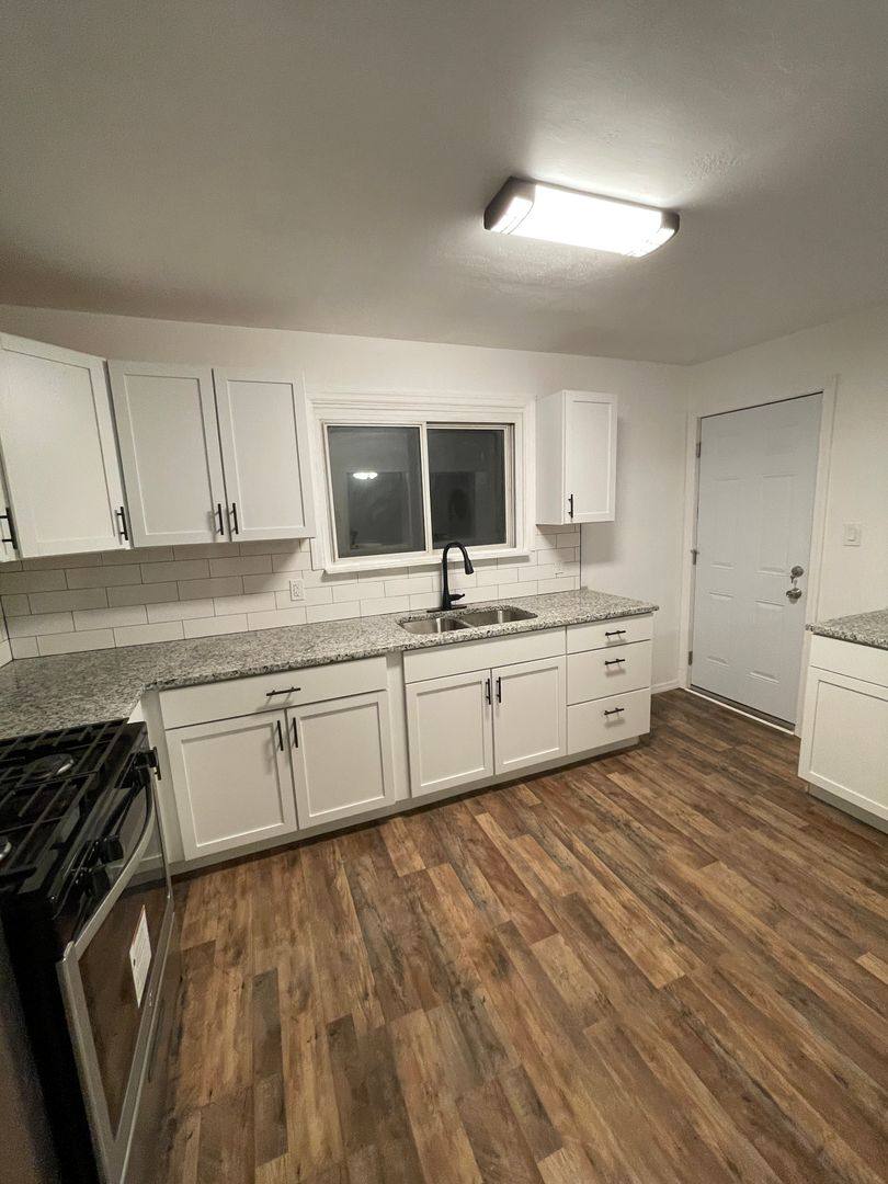 738 Freeland St Allentown, Pittsburgh, PA 15210 | RentalSource