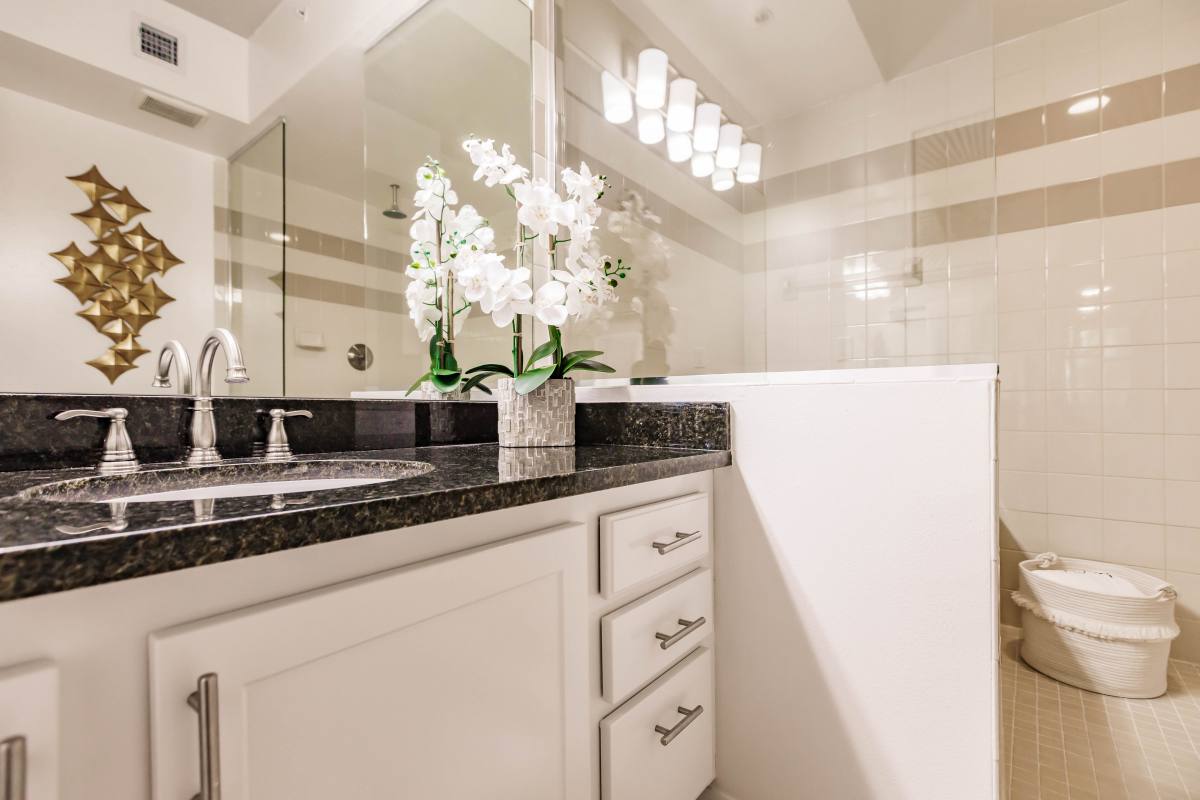 Aviah Flagler Village - Fort Lauderdale, FL 33301 - $3,310