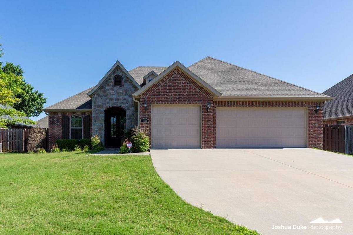 4328 E Black Canyon, Fayetteville, AR 72701 | RentalSource
