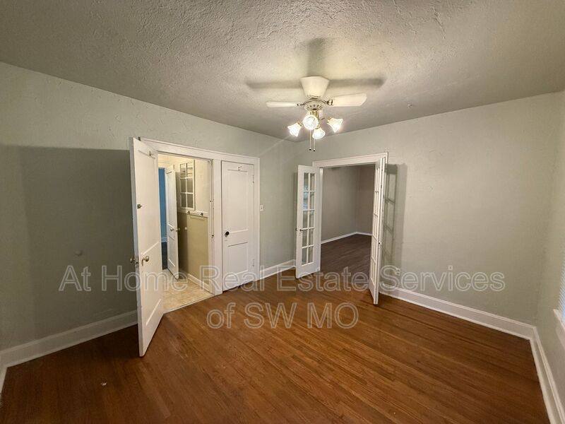 1169 S Kimbrough in Springfield, MO | 3 Beds 1 Bath 1,036 sqft House ...