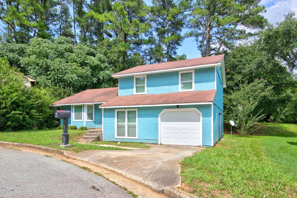 2136 Sara Ashley Way in Lithonia, GA | 3 Beds 2 Baths 1,590 sqft House ...