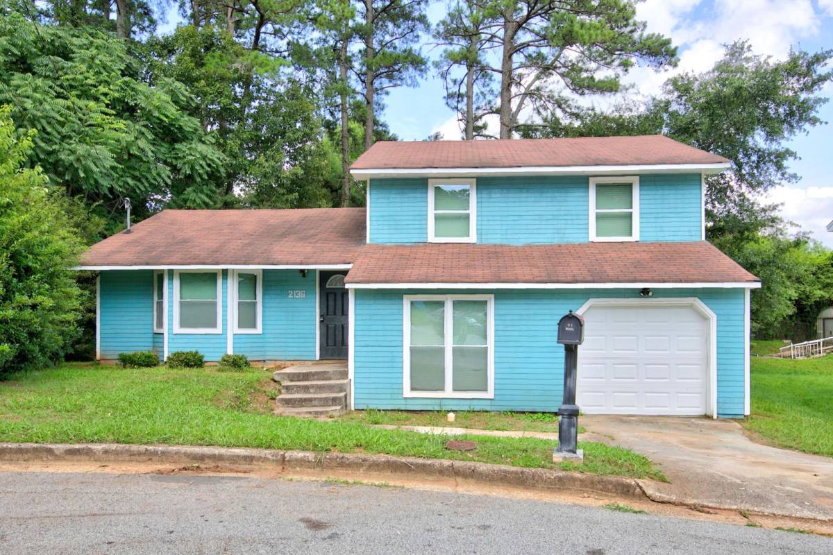 2136 Sara Ashley Way in Lithonia, GA | 3 Beds 2 Baths 1,590 sqft House ...
