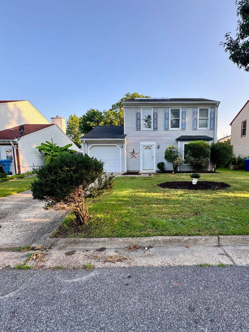 1332 Gravenhurst Circle in Virginia Beach, VA | 3 Beds 2.5 Baths 1,505 ...