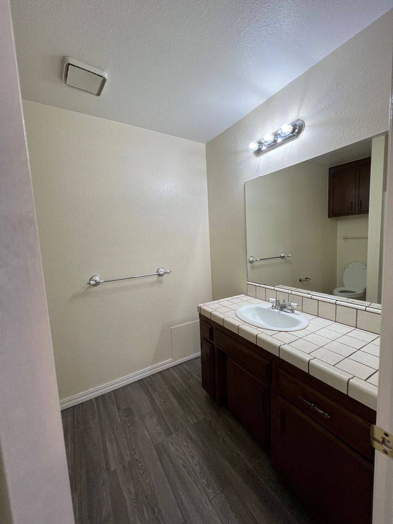21421 Circle Dr in Tehachapi, CA | 3 Beds 2 Baths 1,210 sqft House for ...