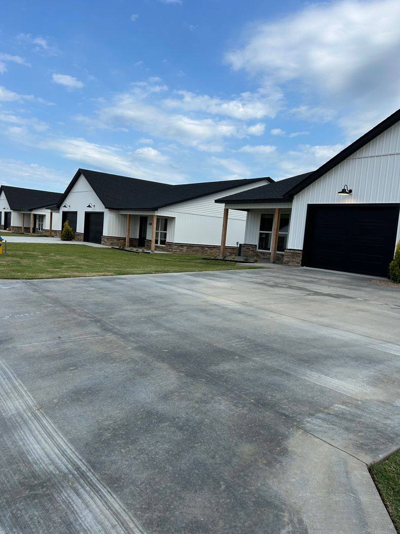 1917 Yellowstone Dr in Barling, AR | 3 Beds 2 Baths 1,250 sqft ...